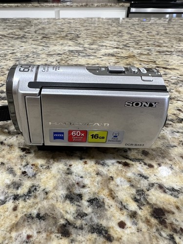 Sony Handycam DCR-SX63 16GB 60X Optical Zoom Carl Zeiss Camcorder ...