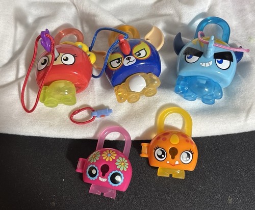 Set Of 5 Lock Stars Monster Figures Keychain | eBay