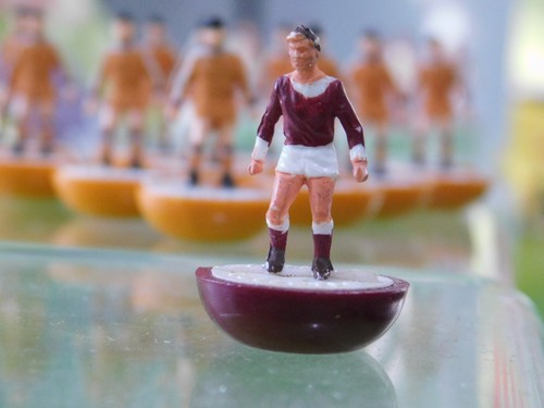 VINTAGE 1970s SUBBUTEO - CLASSIC HEAVYWEIGHT SPARE - HEARTS #27 - HW | eBay