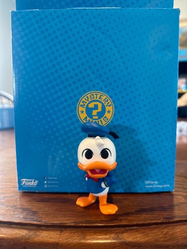 Disney Mickey and Friends Funko Mystery Mini Donald Duck 1/6 | eBay