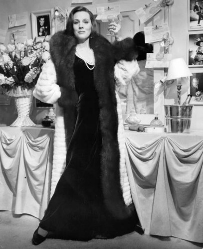 Julie Andrews donning fur coat holding champagne glass in the film- Old ...