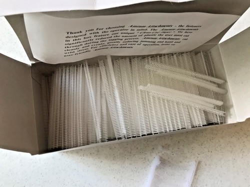 Amram 1" Standard Price Tag Attachments 5,000pcs, 50/Clip. 1" + Bonus ...