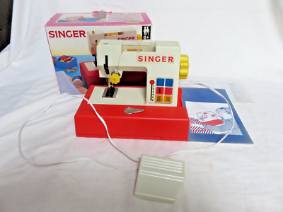 Toy Sewing Machine in Collectable Sewing Machines for sale | eBay