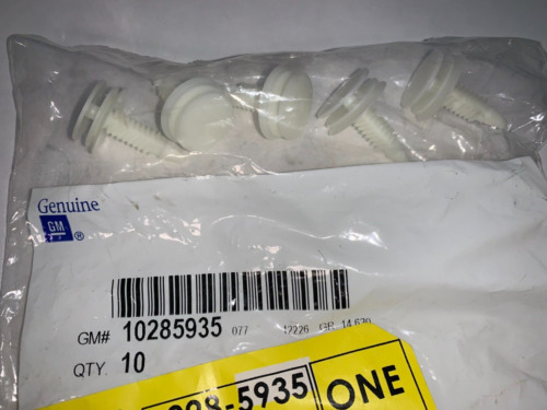 Genuine GM 10285935 Interior Door Trim Panel Retainer Clip Lot of 5 | eBay