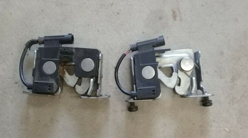 Front Lower Hood Lock Latches BMW E60 E61 E63 E82 E83 E90 E92 E93 ...