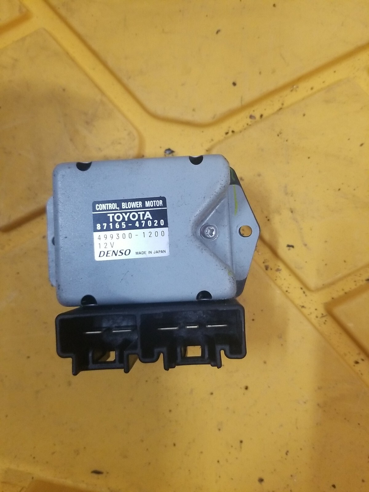 5508352080 Genuino Toyota Ventilador sub-Assy, Capucha Lado, RH 55083 ...