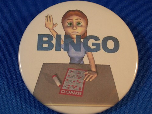 BINGO Lot of 100 BUTTONS (FEMALE "WINNER") pins pinbacks badges LARGE 2 ...