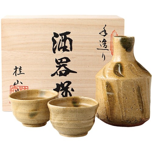 Sake vessel set, including a tokkuri (sake bottle) and ochoko (sake ...