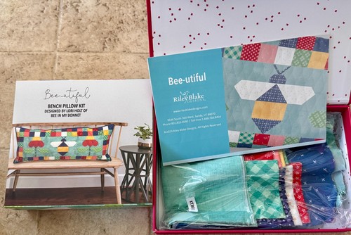 Riley Blake Bench Pillow Kit Bee-Utiful | eBay