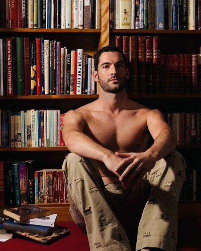 Tom Ellis Sitting In The Library 8x10 Picture Celebrity Print | eBay