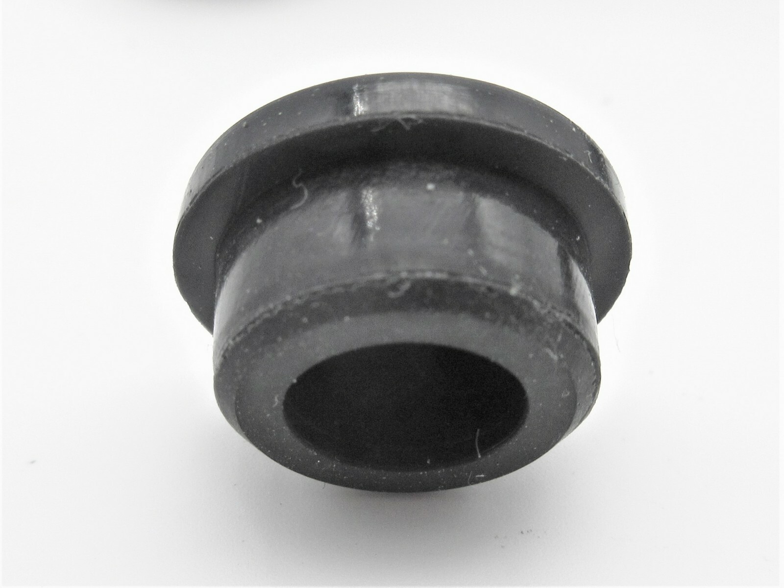 Hole Plugs for Sheet Metal & Auto Body Snap In Flush Panel Plugs USA 15 ...