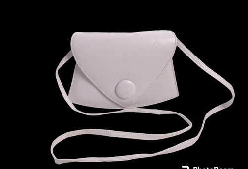 Vintage White Cross Body Purse Magnetic Snap Button Closure Handbag Mod ...