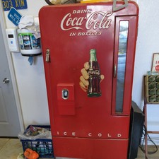 "Ideal" 55 slider Coke Machine | Collectors Weekly