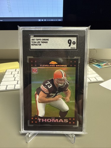 2007 Topps Chrome Joe Thomas Refractor Rookie Card RC TC264 SGC 9 Mint ...