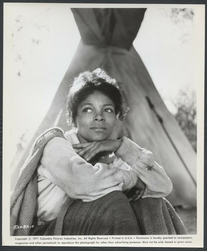 RUBY DEE in Buck And The Preacher '71 HAND UNDER CHIN | eBay