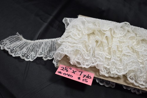 WIDE WHITE SCALLOPED-EDGE LACE - 2-1/2 INCH LACE by 7 YARDS, TOTAL | eBay