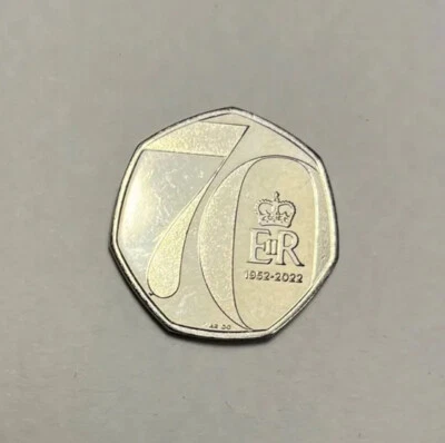 50P COINS 2022 QUEENS PLATINUM JUBILEE GOOD | Grelly UK