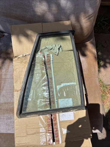 Mercedes W123 Wagon Right Rear Door Quarter Window Glass 300TD S123 ...