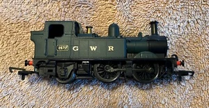 HORNBY R2026A GWR 0-4-2 CLASS 14XX TANK LOCOMOTIVE 1472 | eBay