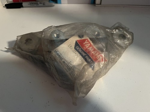 OEM Yamaha Handlebar Crown 183-23435-00 | eBay