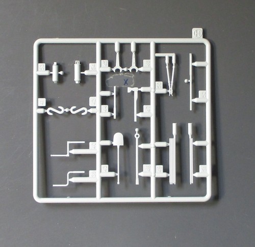 Dragon 1/35th Scale Pz.Kpfw.IV Ausf.E - Parts Tree H from Kit No. 6264 ...