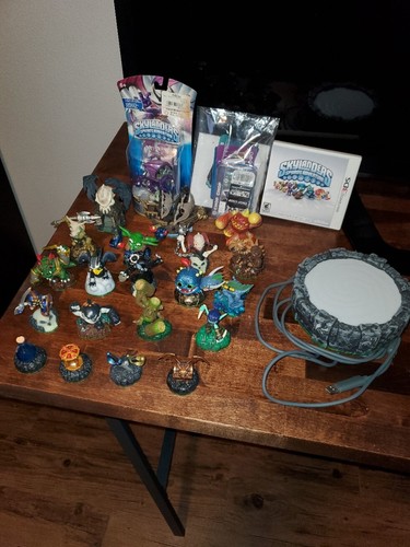 Lot of Skylanders Figures, 3DS game, and Portal Base | eBay