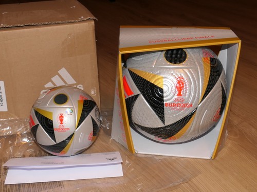 ADIDAS Fußballliebe EM Euro 2024 OMB FINALE PRO Matchball IS7436 Mini ...