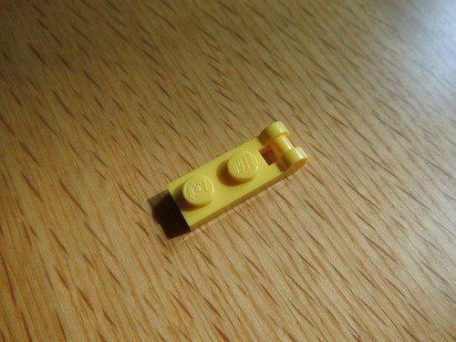 Lego 60478 Plate 1 x 2 with Handle on End Yellow (4515367) | eBay UK