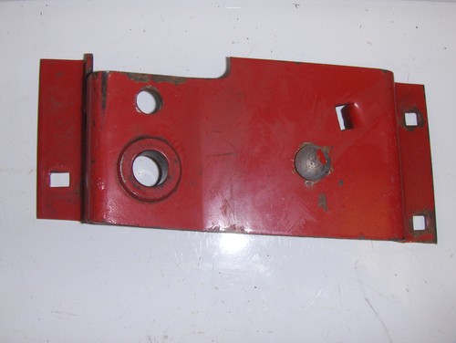 TORO WHEEL HORSE 212 5 SPEED LAWN & GARDEN TRACTOR STEERING GEAR MOUNT ...