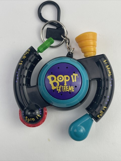 Bop It Extreme 2 Keychain