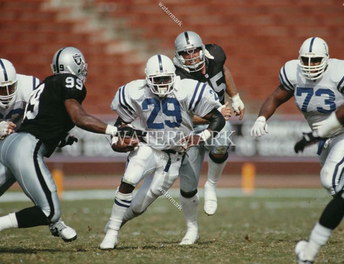 F689 Eric Dickerson Colts Breaks Free Football 8x10 11x14 16x20 Photo ...