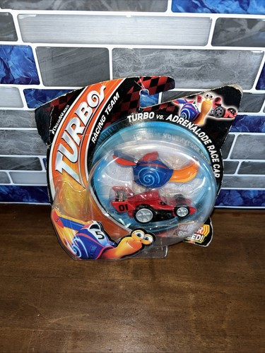 Dreamworks Turbo Racing Team Super Speed TURBO Vs BLUE RACER 2013 ...