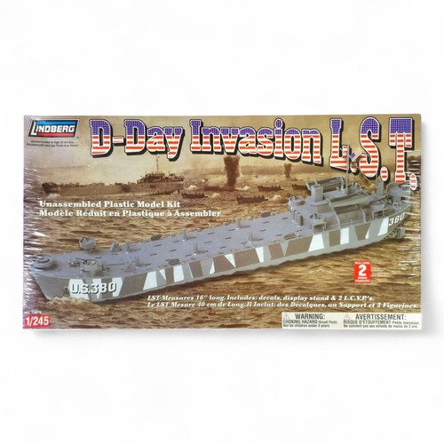 Lindberg D-Day Invasion L.S.T., Mk.II Type1-Class LST 1:200 Scale Kit ...