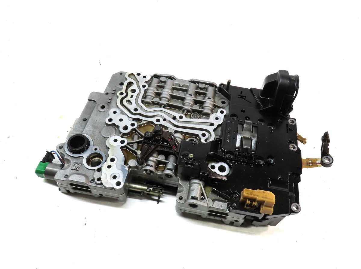 Emblem Range Rover Range Rover Sport LR3 Transmission Valve Body Sleeve ...