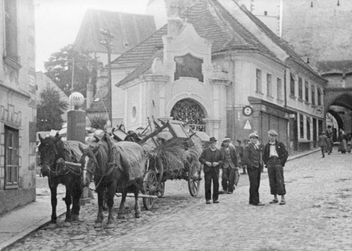 Czech civilians leave Sudetenland Czechoslovakia, arrival German t Old ...