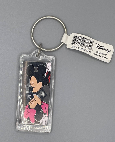 Disney Key Ring - Mickey & Minnie Mouse Kissing - New (Plastic) | eBay