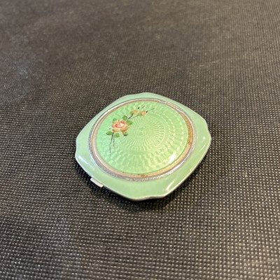 Collectible Cosmetic Compacts (1930-1949) for sale | eBay