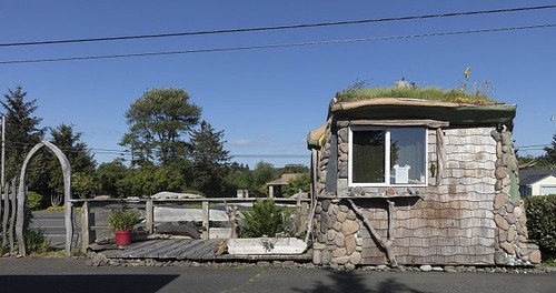 The former Java Reef coffee kiosks, one of thousands such coffee stands ...
