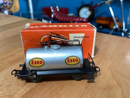 Vintage MARKLIN 4501 Tank Wagen Esso train, Vagon Cisterna Esso and ...