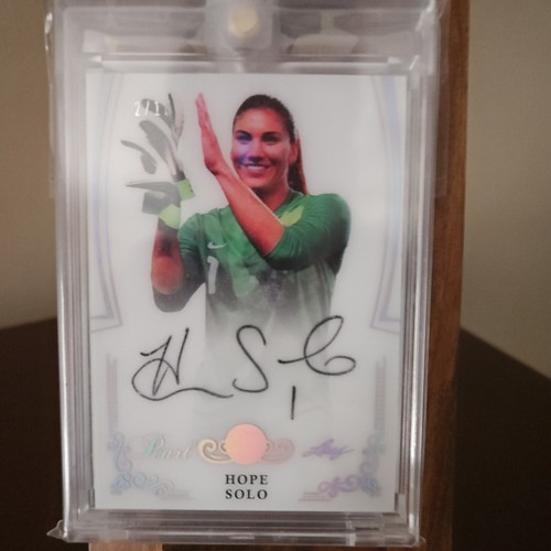 Hope Solo 2018-19 Leaf Pearl Autographed 2/10 | eBay
