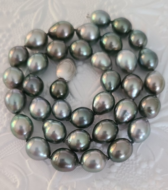 Iridesse Tahitian Pearls