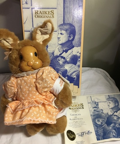 Robert Raikes 14" Rabbit Aunt Marylou carved Face LMT 2666/7500 Easter ...