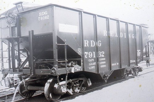 RDG reading railroad hopper car 79162 b-w railroad slide 1974 | eBay