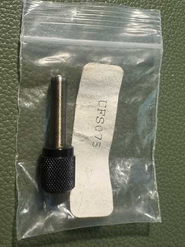 Thorlabs UFS075 Fine Adjustment Screw with Knob 3/16"-100, 0.75" Long ...