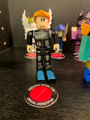 Roblox Celebrity Series 11 Fishing Frontier: Diver w/ Virtual Item Code ...