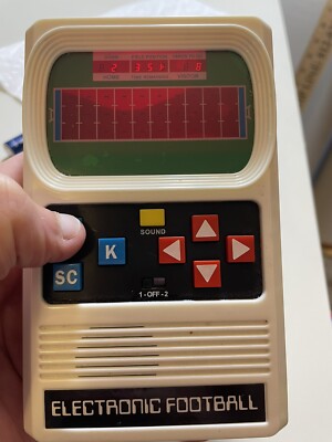 Classic Football Mattel (2000) Retro Handheld Games