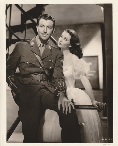 WATERLOO BRIDGE ORIGINAL MGM PHOTOGRAPH VIVIEN LEIGH / ROBERT TAYLOR ...