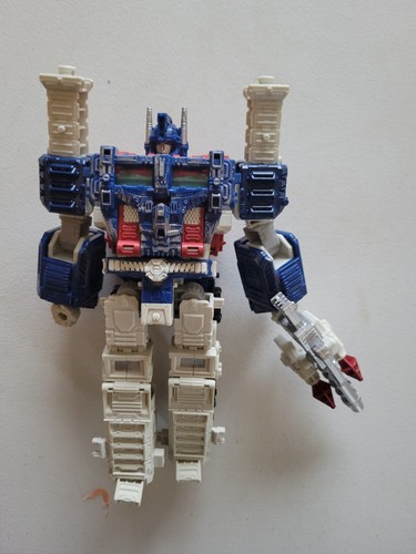 Ultra Magnus from the Transformers Siege line | eBay