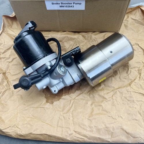 ABS Brake Booster Pump Motor MN102843 for Mitsubishi Pajero Montero 3 ...