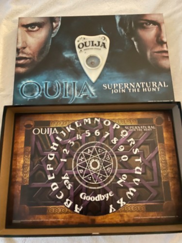 Clue Supernatural Join the Hunt Board Game 2014 USAopoly Hasbro (READ ...